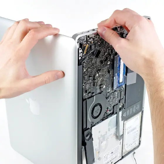 Devil informatique | Changement d'une dalle cassée pour PC portable et ...